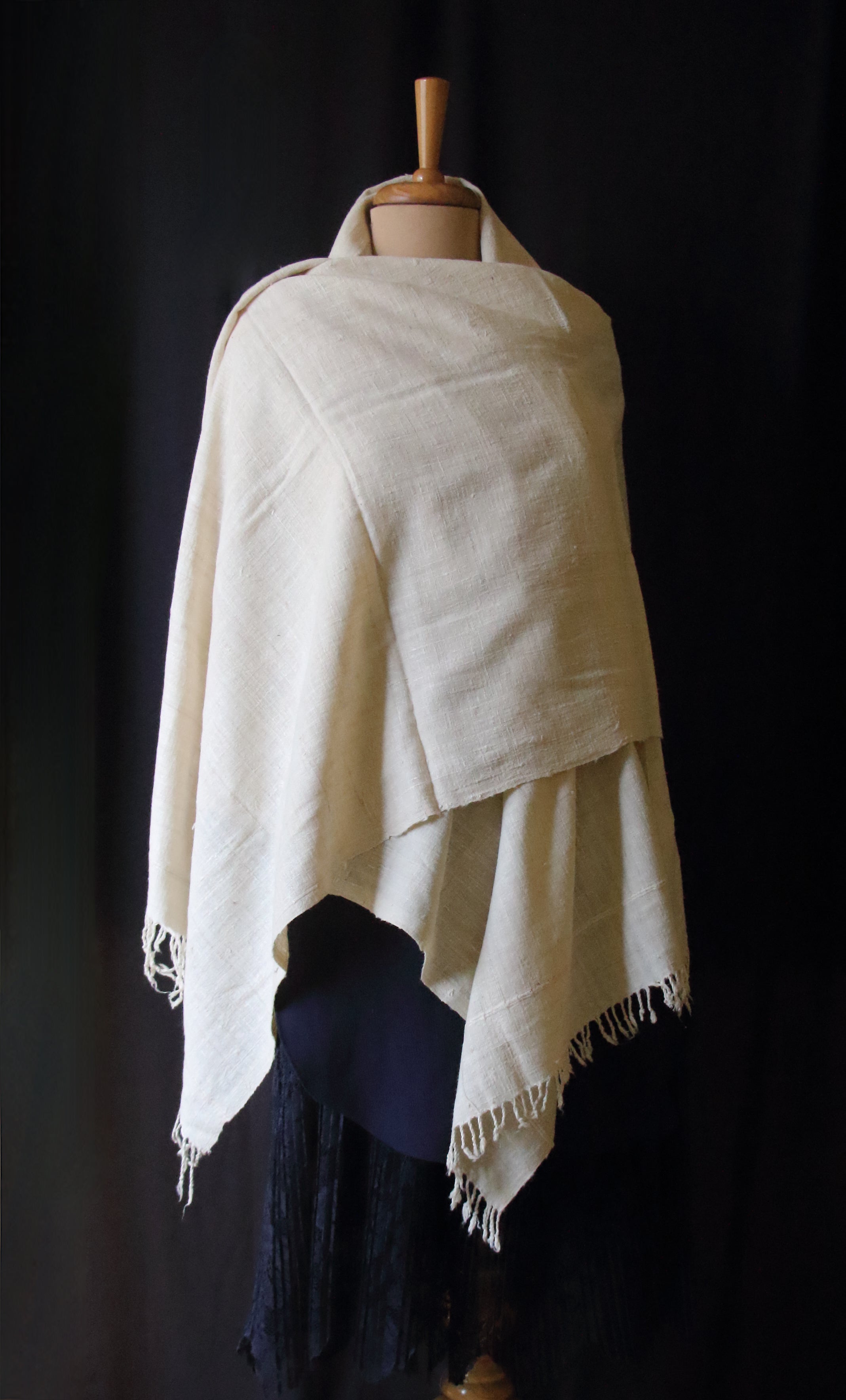 Natural Off White Handwoven Eri Silk Shawl from Assam – korobidesign